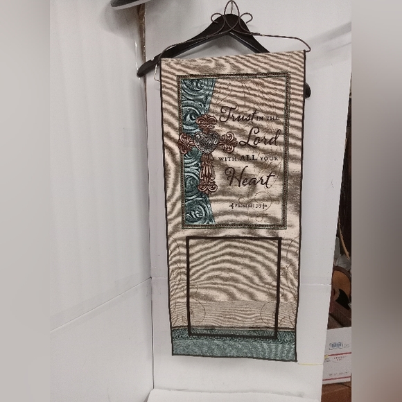 Manual Woodworkers & Weavers inc | Wall Decor | Photo Frame Tapestry ...